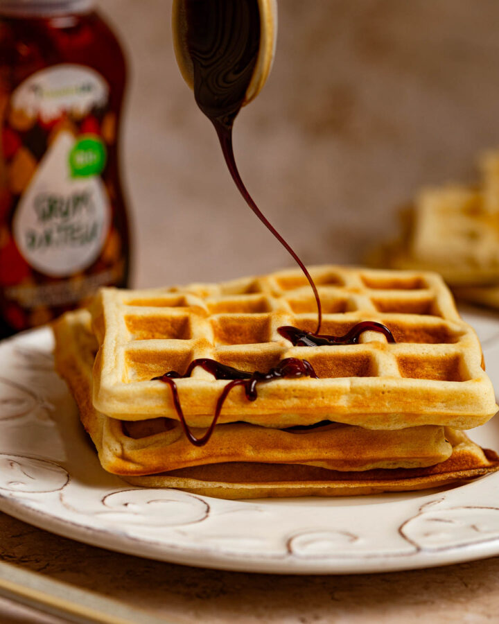 Easy and Fluffy Waffles (Without Sugar Or Milk) - FoodyWise
